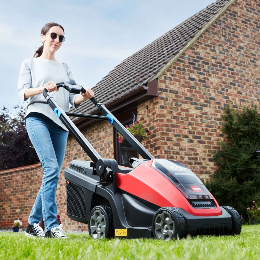 TORO RECYCLER SELF-PROPELLED 60V MAX* BATTERY MOWER 17" (21844) | Agpower