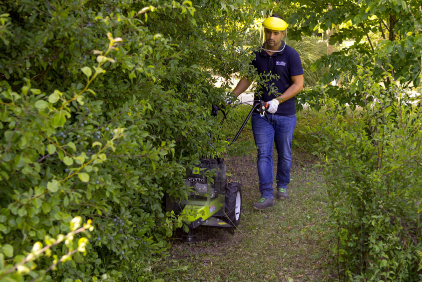 GRILLO HWT 700 SUPERTRAC WHEELED TRIMMER | Agpower